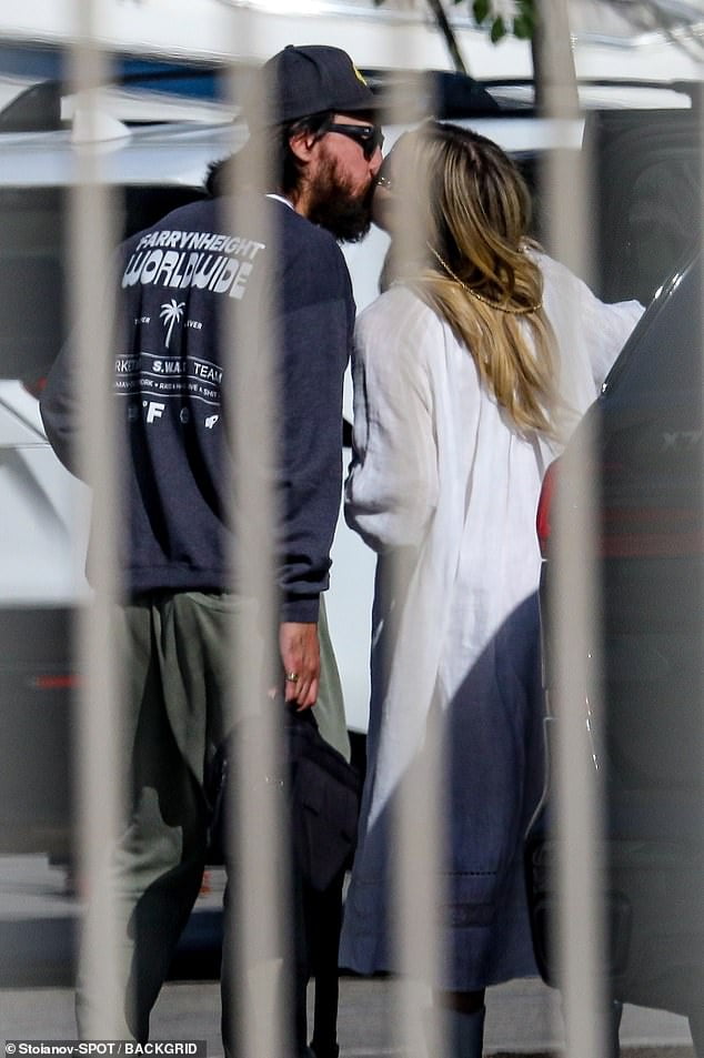 Kate Hudson Shares A Birthday Kiss With Fiance Danny Fujikawa As She