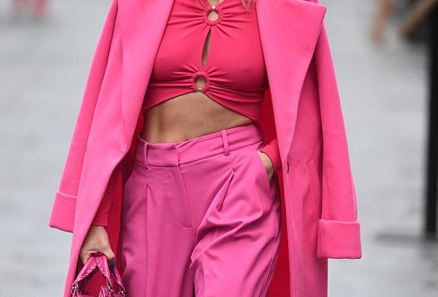 Ashley Roberts Flashes Her Abs In A Cut Out Crop Top As She Joins