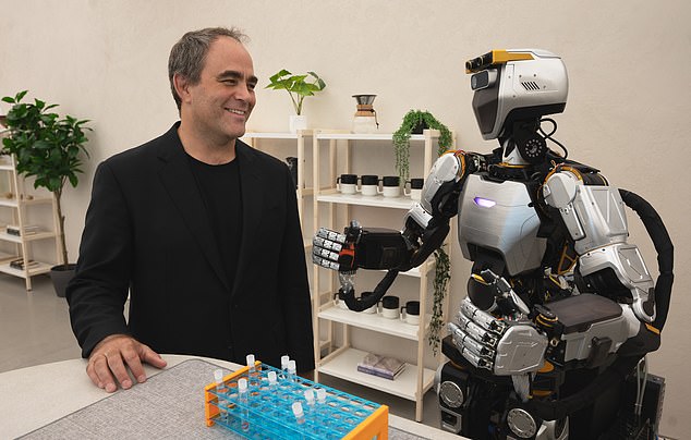 Meet Phoenix, the 5ft 7 robot that will be doing all your household ...
